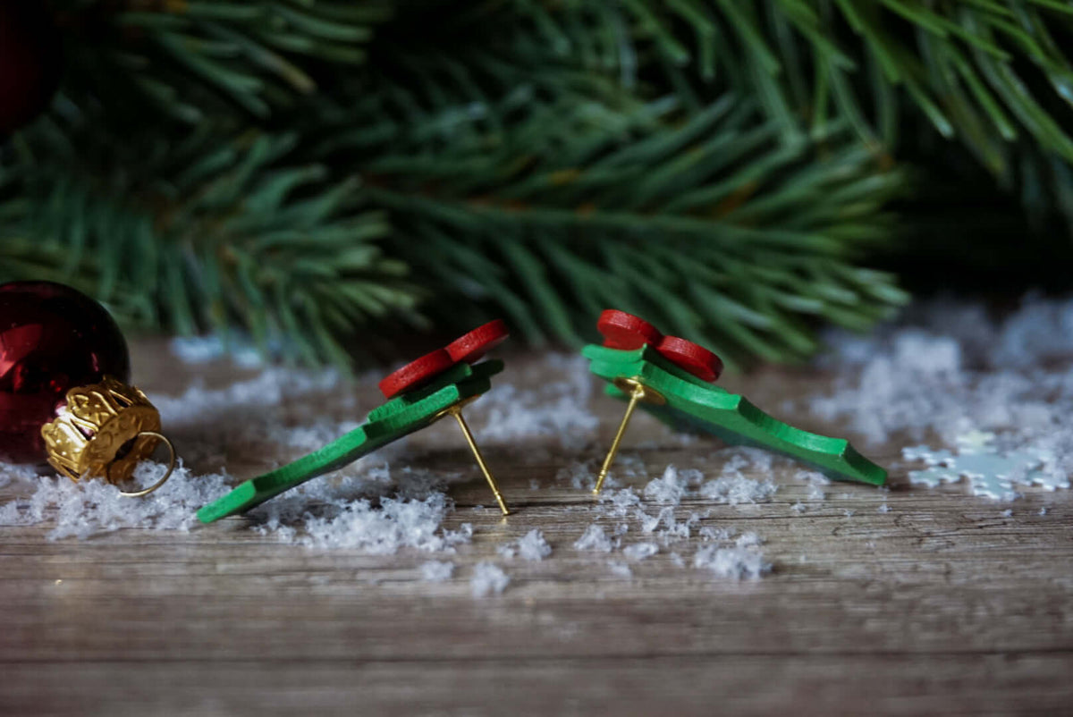 Wooden holly earrings – Ausgefuchst Art